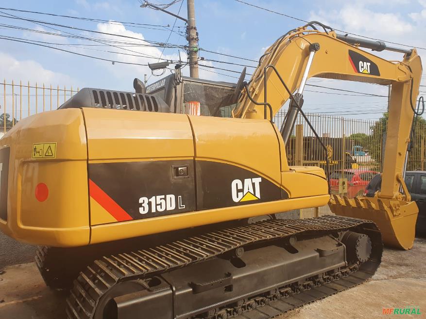 Escavadeira Caterpillar 315Dl 2015. em São Paulo SP à venda. 603939