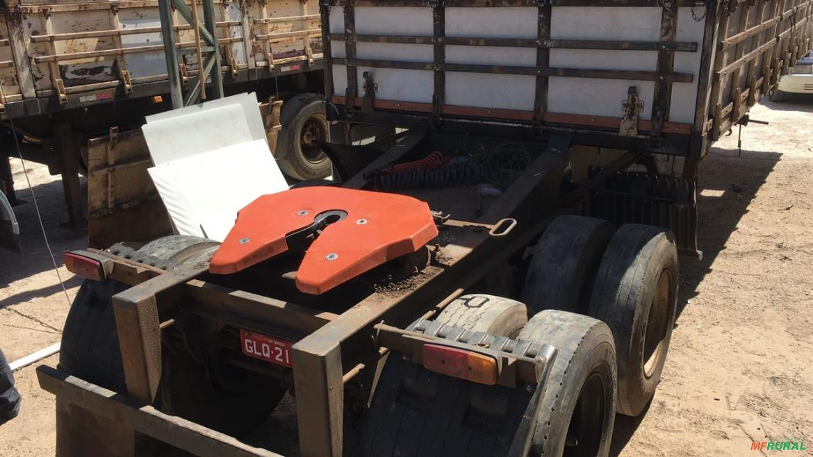 Protetor da Quinta Roda Cobre A Mesa E as Laterais em São José 661177