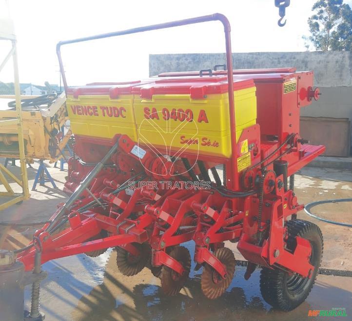 Plantadeira Vence Tudo 9400 Ano 2011 em São Gabriel RS à venda. 441202