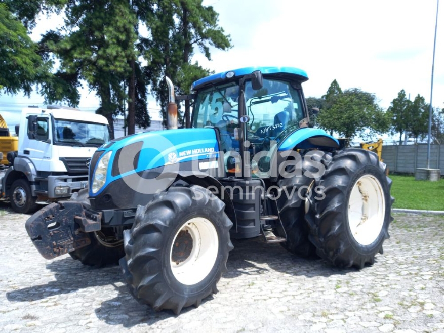 Trator New Holland T7.175 à venda com preço