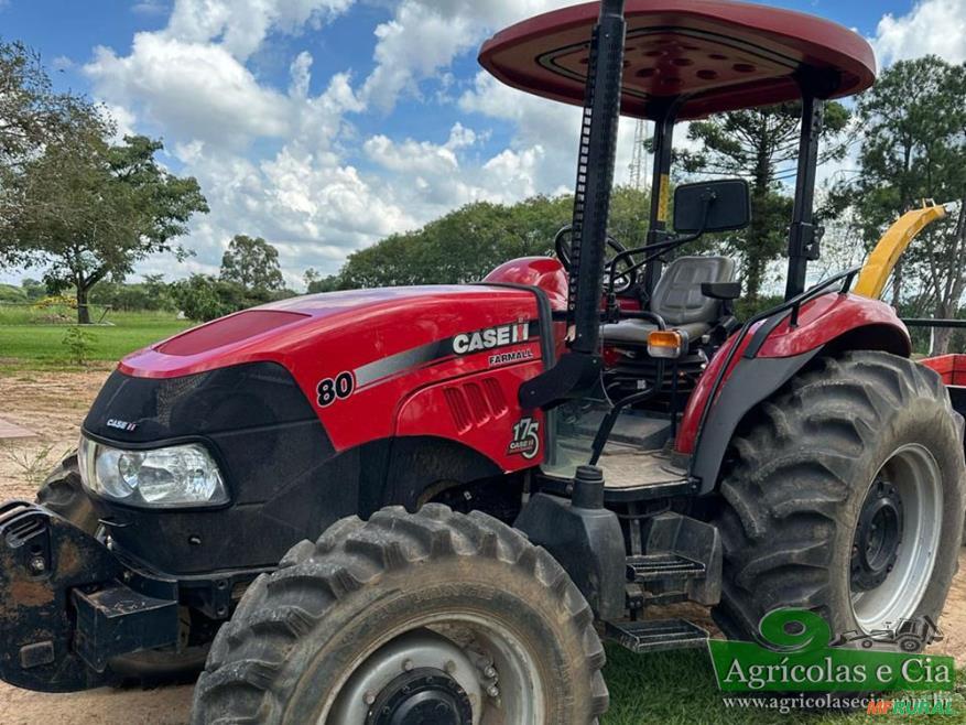 Trator Case Farmall 80 4X4 (Reversor Mecânico - 1.900 Horas) em 778457