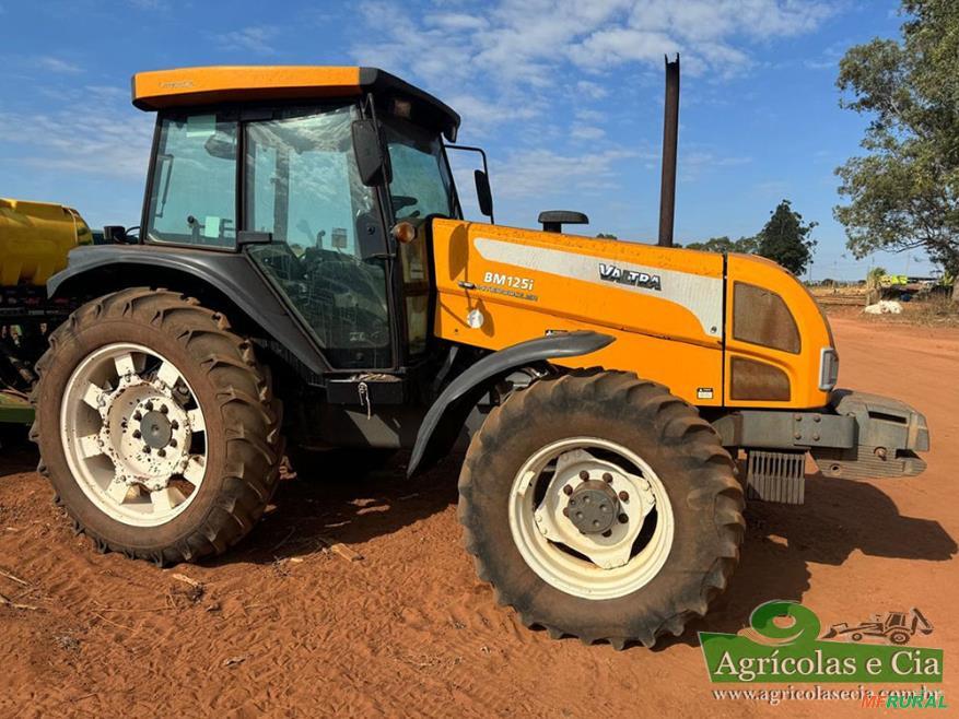Trator Valtra bm 125 I 4X4 (Cabine Original - 7.400 Horas) em 794437
