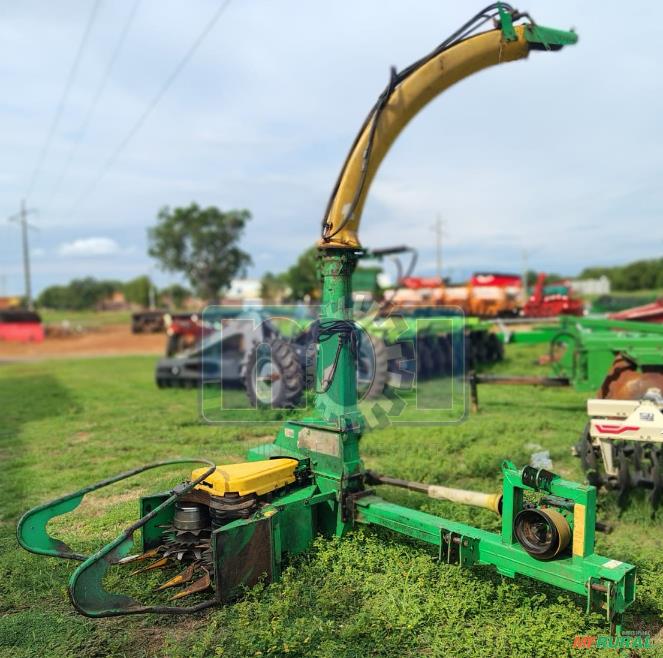 Colhedora Valt - Colheitadeiras/ Colhedoras | Preço Venda Compra