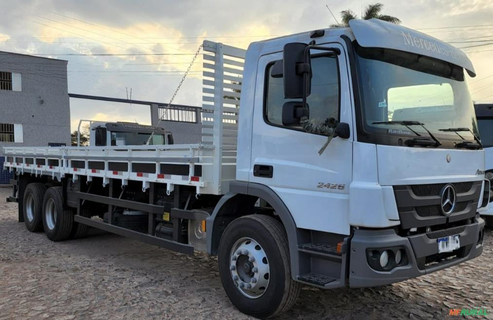 Caminhão Mercedes Benz (Mb) Atego 2426 6X2 Ano 21 em Belo 637986