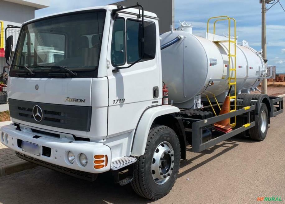 Caminhão Mercedes Benz (Mb) Atron 1719 Toco Ano 13 em Diamantina 685889