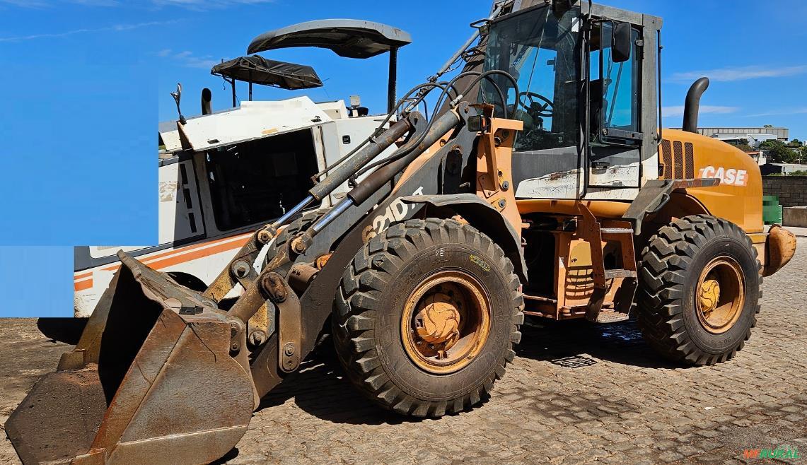 Pá Carregadeira Case, Modelo 621D Xt, Ano 2005 em Belo Horizonte 714298