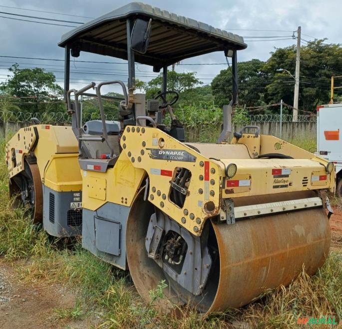 Rolo Compactador Dynapac, Modelo Cc424hf, Ano de Fabricação 860103