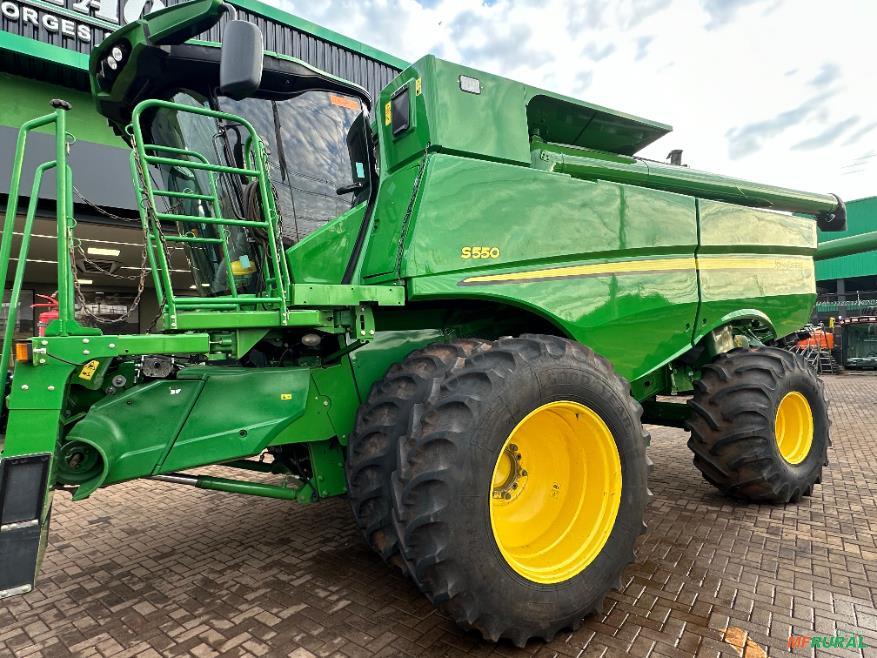 Colheitadeira John Deere S 550 - Ano 2016 em Ibiporã PR à venda. 807299