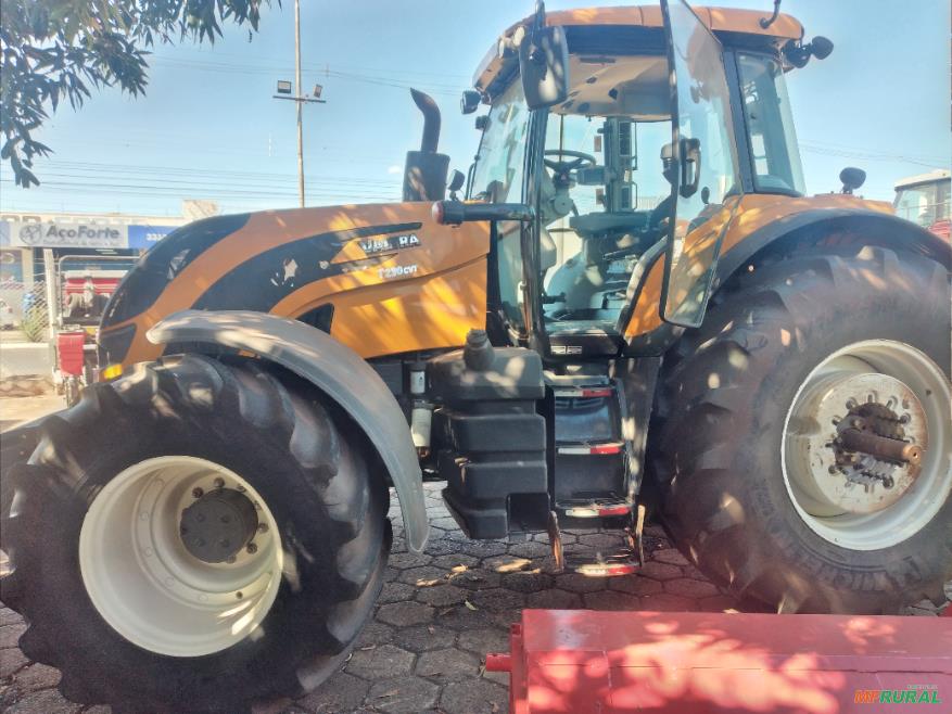 Trator Valtra T230 Cvt em Uberaba MG à venda. Compre direto 801877