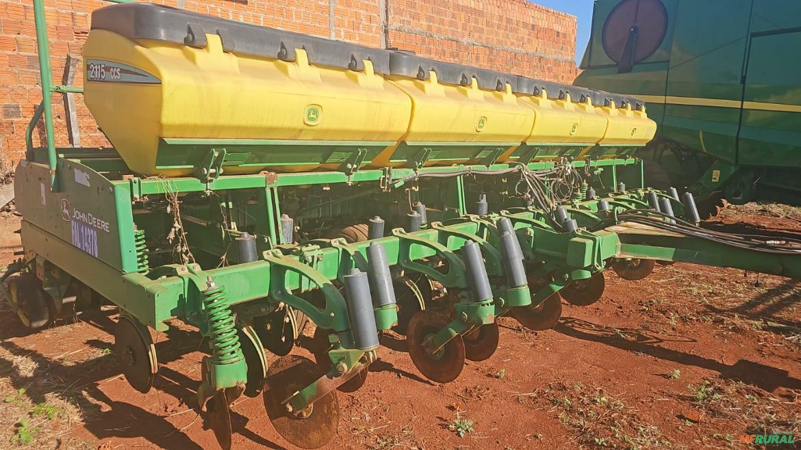 Plantadeira 2115 John Deere em Ourinhos SP à venda. Compre 809388