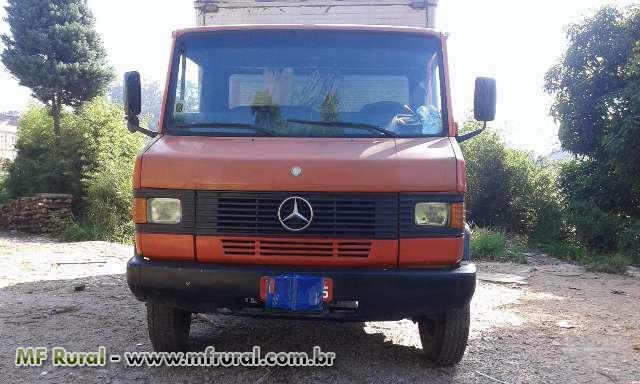 Caminhão Mercedes Benz (Mb) mb 709 Ano 92 em São Paulo SP à 207928