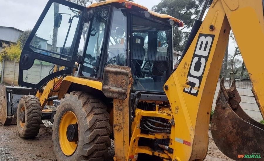 Retroescavadeira Jcb 3Cx 4X4 Ano 2019 em Ótimo Estado em 699006