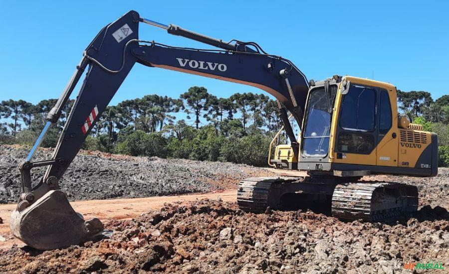 Escavadeira Volvo Ec140b lc Prime Ano 2013 em Curitiba PR à 722337