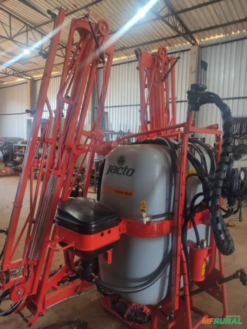 Pulverizador de 800 Litros, Usados Com 14, 16 E 18 Metros. em 801784