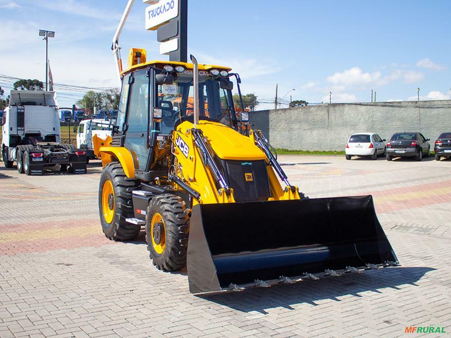 Retroescavadeira Jcb 3Cx – 2022 em Curitiba PR à venda. Compre 636420