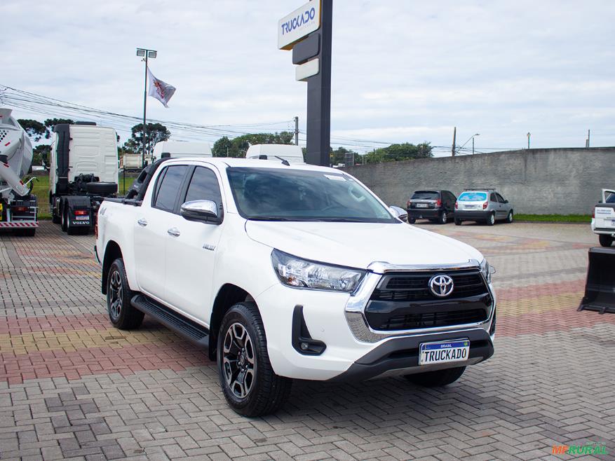 Toyota Hilux 2.8 – Cabine Dupla – 4X4 – Diesel – 2022 em 645640