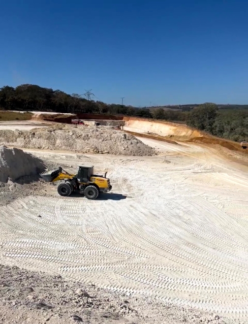 Exportação/ Mineração de Caulim Branco /Filito Branco /Argila 721056
