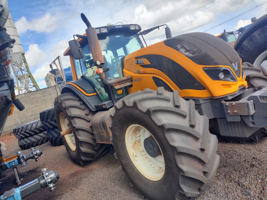 Valtra/Valmet BH 224 em Goiás à venda com preço