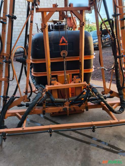 Pulverizador Jacto Condor am 12 600 Litros 2011 em Sertãozinho 862910
