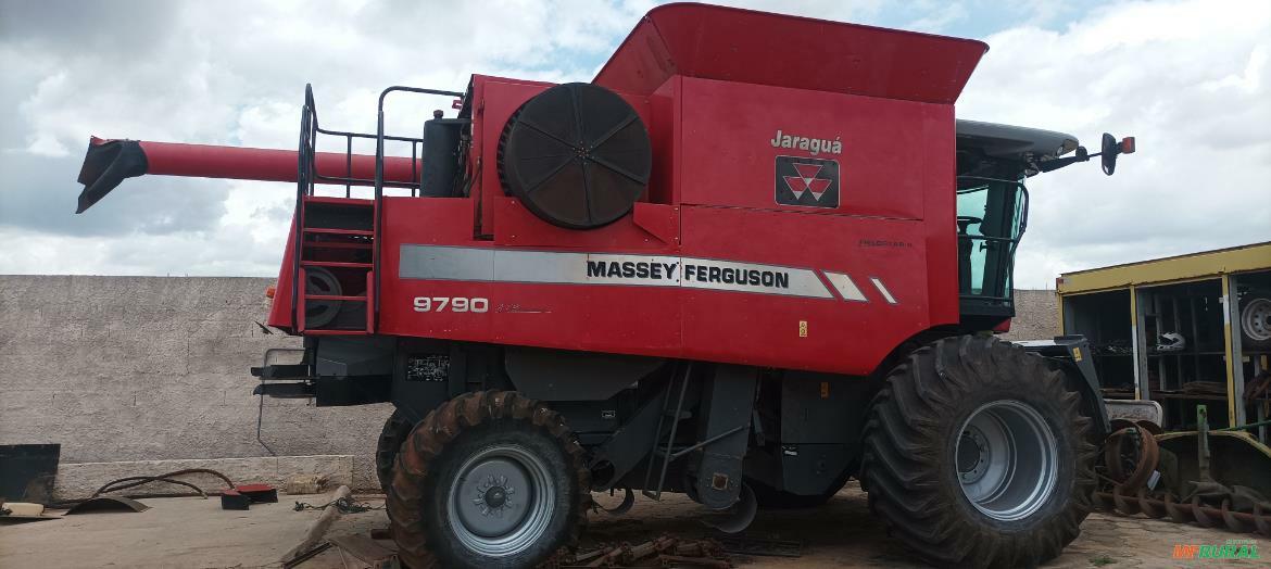 Colheitadeira Massey Ferguson MF 9690 à venda com preço MF 9690