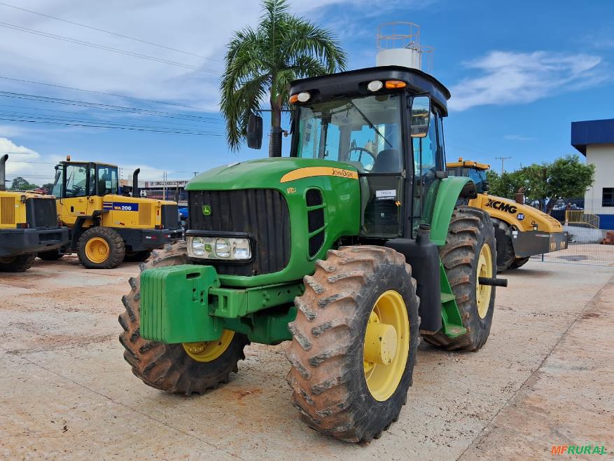Trator de Rodas 180Cv John Deere 6180J em Cotia SP à venda. 769065