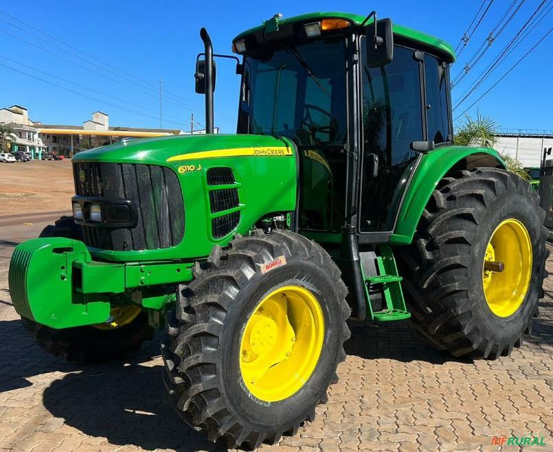 Trator John Deere 6110 J 4X4 Ano 13 em Erechim RS à venda. 693379