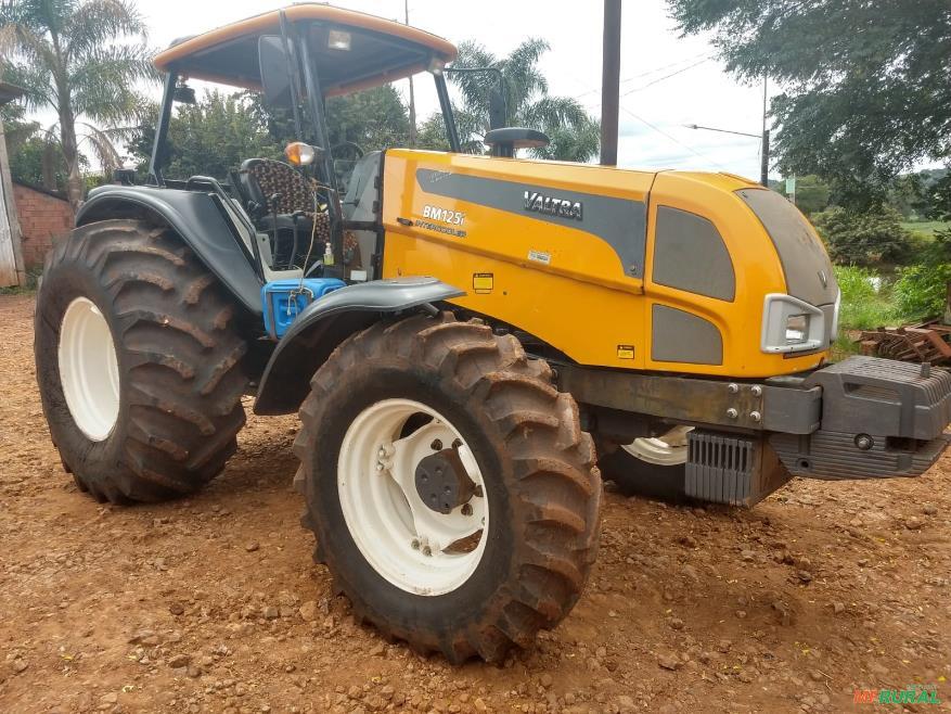Trator Valtra/Valmet BM 125 em Getúlio Vargas - RS à venda com