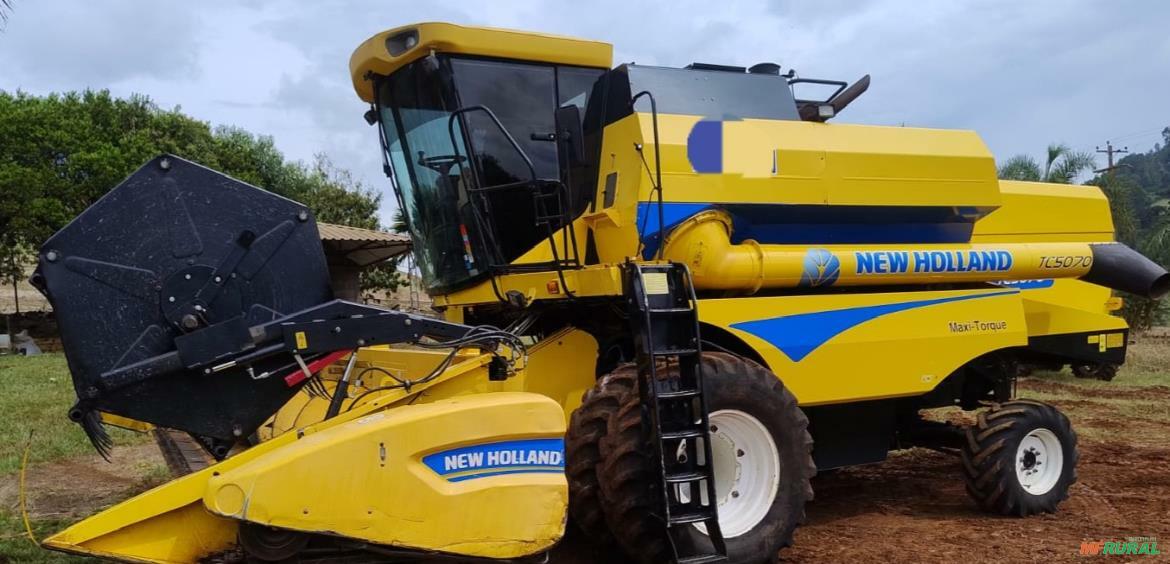 Colheitadeira New Holland tc 5070 Ano 2017 em Erechim RS à 863245