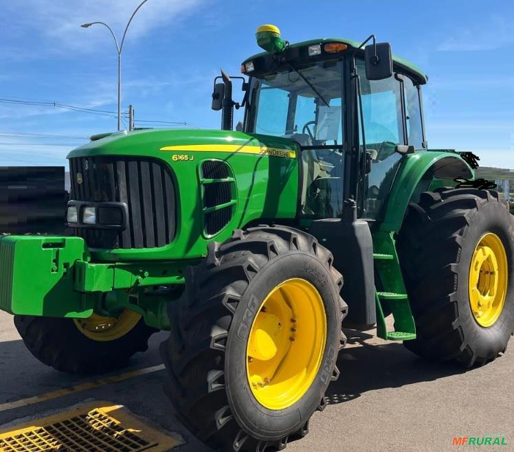 Trator John Deere 6165 J Ano 2015 em Carazinho RS à venda. 864122
