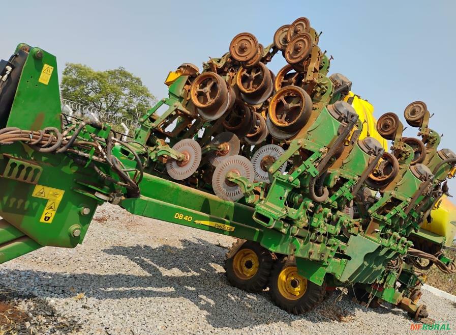 Plantadeira John Deere Db40 | Preço Venda Compra - MF Rural
