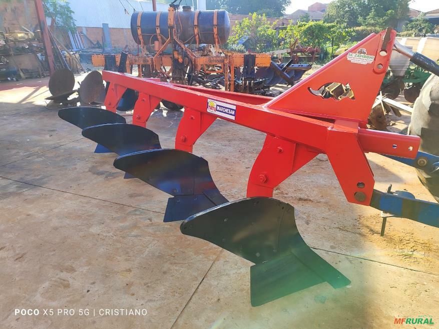 Arado Aiveca 4 Hastes em Novo Horizonte SP à venda. Compre 693711