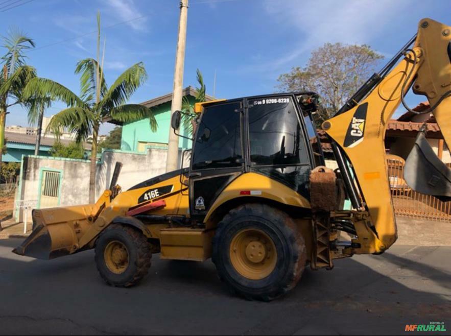 Retroescavadeira Caterpillar 416E Ano 2013 Cabinada, 4X4, em 638580