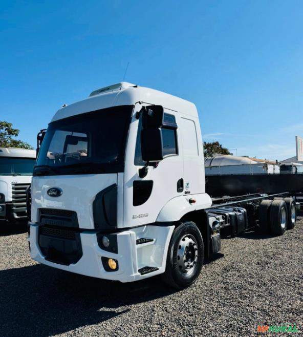 Cargo 2429 à venda com preço