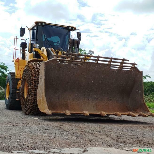 Pá Carregadeira Volvo L150h Ano 2022 Com 5325 Horas em Campinas 842223