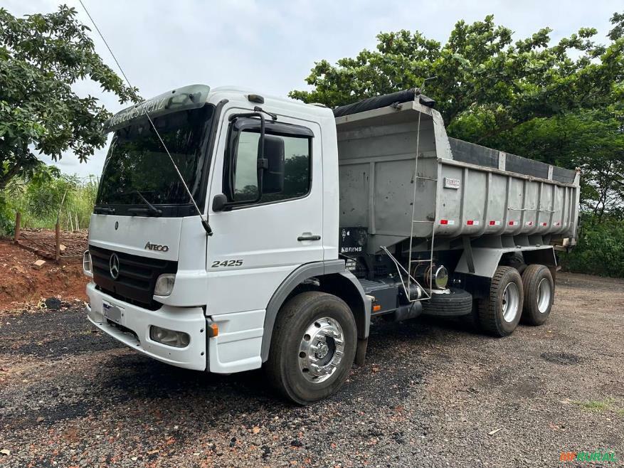 Mercedes Benz Atego 2425 Ano 2011, 6X2, Com Caçamba de 10 ㎥, 842637