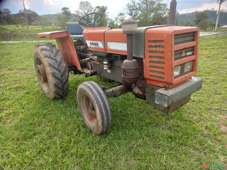 Trator Agrale 4300 4X2 Ano 89 em Morungaba SP à venda. Compre 642890