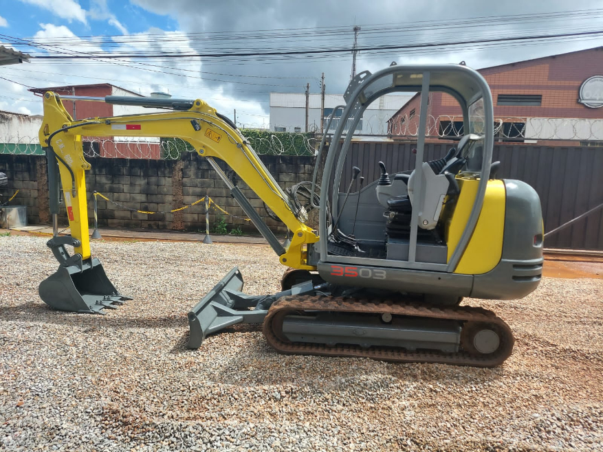Mini - Escavadeira Wacker Neuson 3503 2018 em Nova Lima MG à 643042