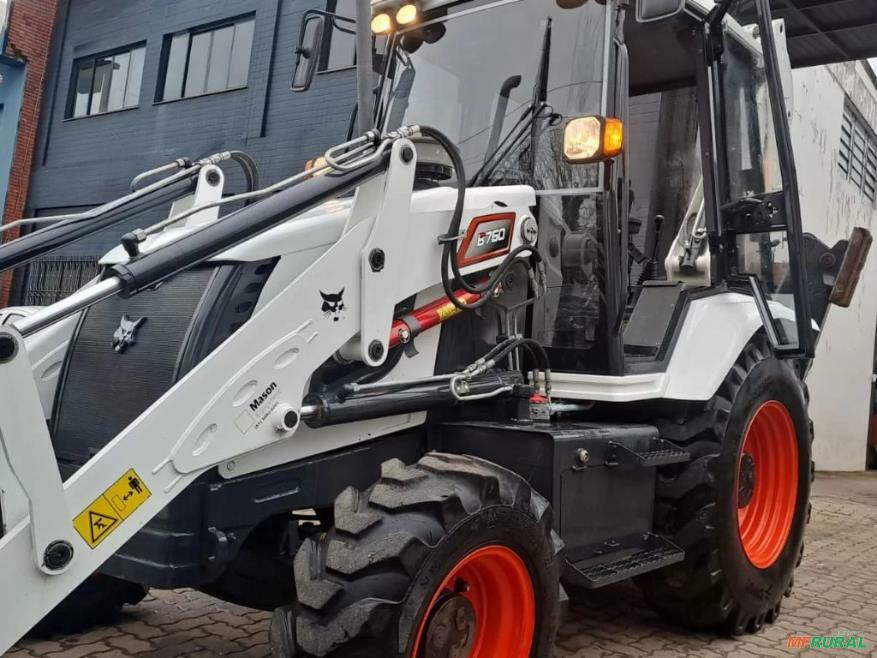 Retro Escavadeira Bobcat B760 2021 em Porto Alegre RS à venda. 821008