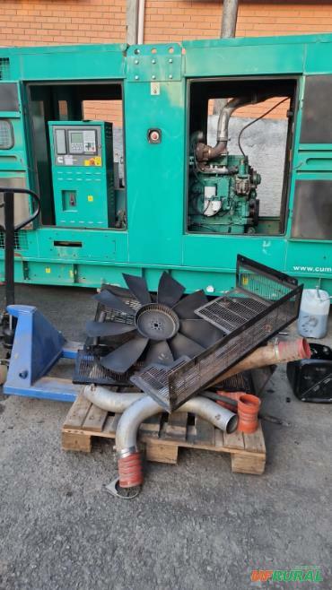 Gerador de Energia Carenado 313/300 Kva Ano 2015 em Blumenau SC 636160