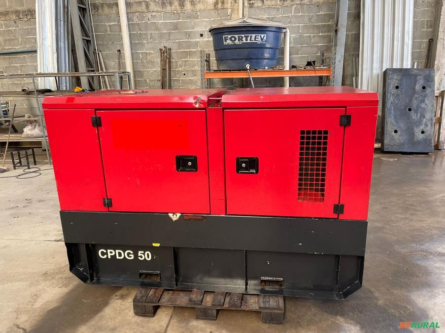 Gerador Energia 55Kva 2014 900Hs em Rio de Janeiro RJ à venda. 638638