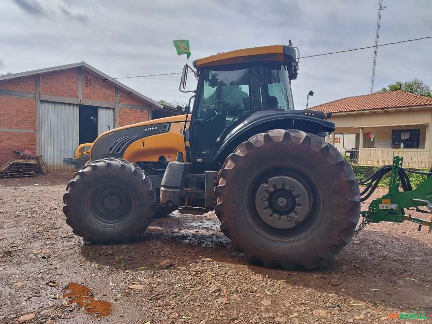 Trator Valtra/Valmet bt 210 4X4 Ano 14 em Pitanga PR à venda. 642328