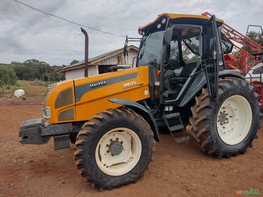 Trator Valtra bm 125 Ano 2010 em Pitanga PR à venda. Compre 700336