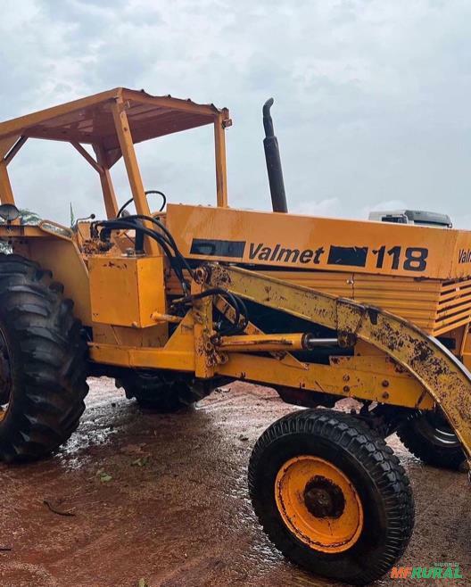 Trator Outros Valtra/Valmet em Santa Juliana - MG à venda com