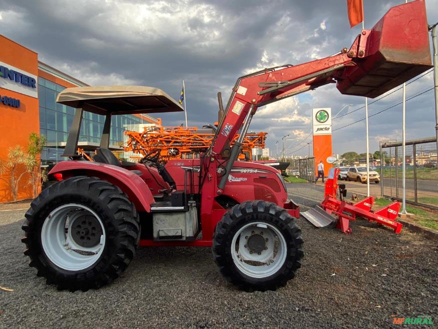 Trator Agrale em Uberlândia - MG à venda com preço