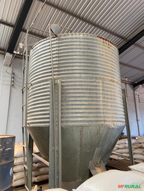Silo em Cascavel - PR à venda com preço