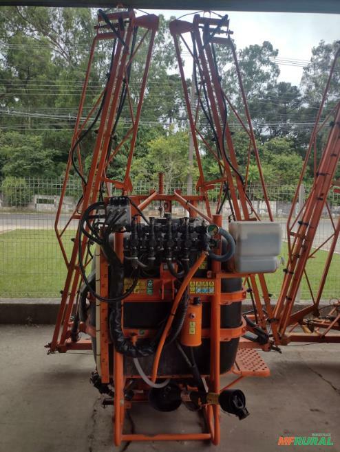 Pulverizador 600 Litros Jacto Condor am 14 Barras Hidráulicas 659747