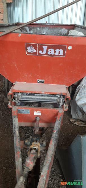 Distribuidor 2500 Jan Lancer 2500 Fabricação 2003 R$ 25.000,00 665603