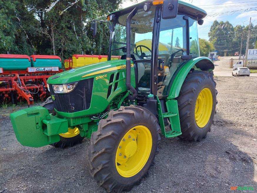 Trator John Deere - 5080E, 400 Horas. Fabricação 2023 em Irati 854630