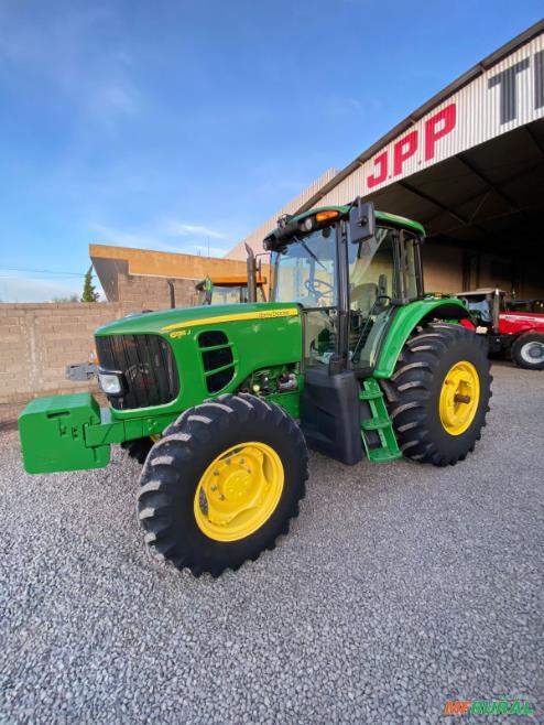 Trator John Deere 6135J 4X4 Ano 21 em Monte Alto SP à venda. 689448