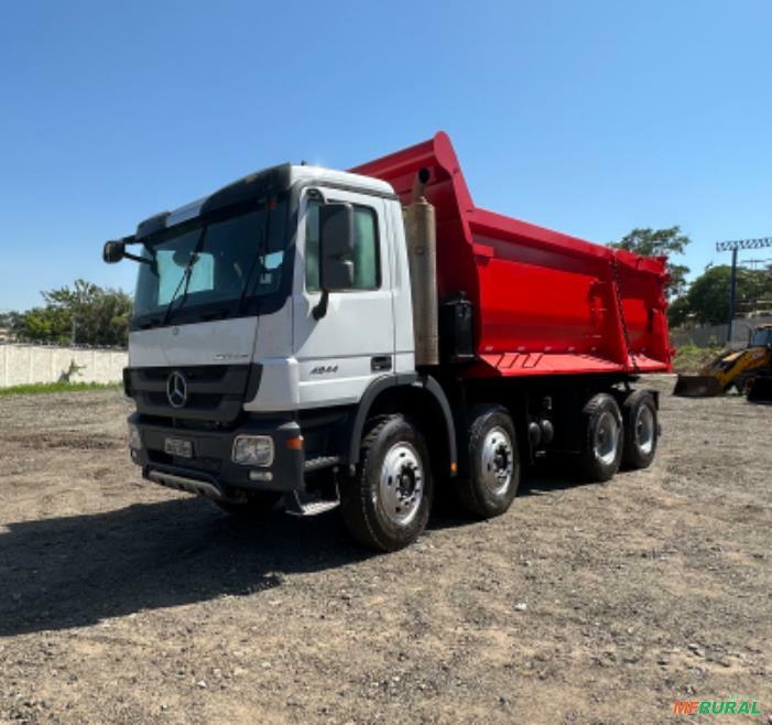 Caminhão Caçamba Actros 4844 8X4 em Belo Horizonte MG à venda. 780109